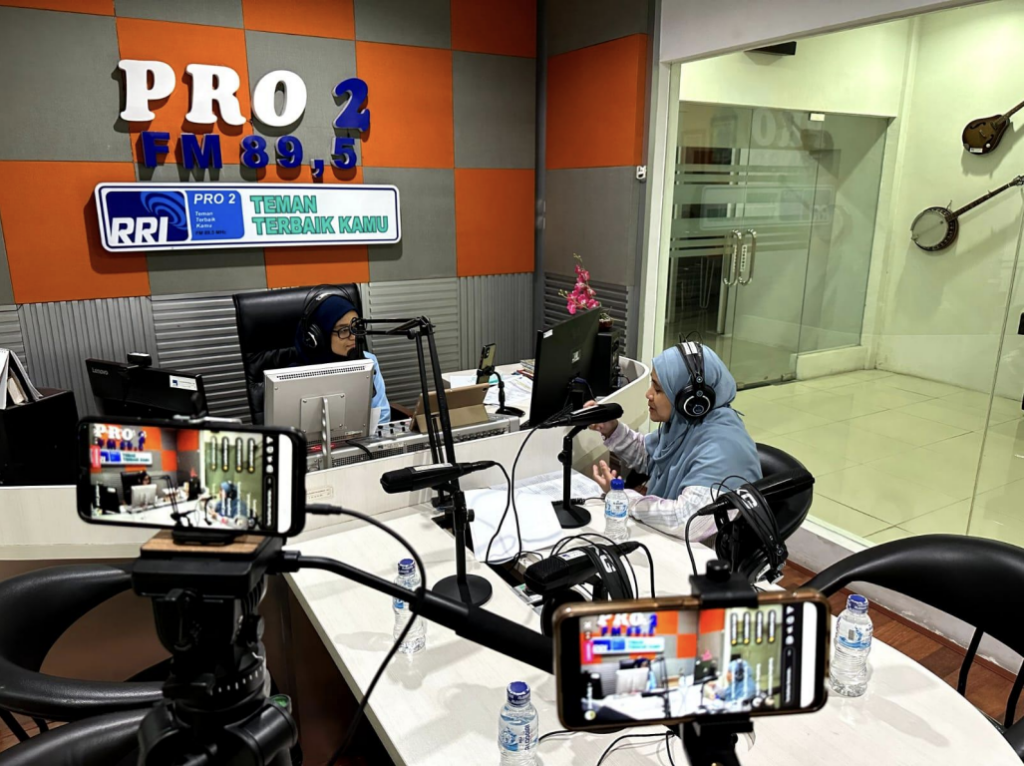 PUSAT INFORMASI OBAT UNIVERSITAS JEMBER – PIONEER FARMASI UNEJ